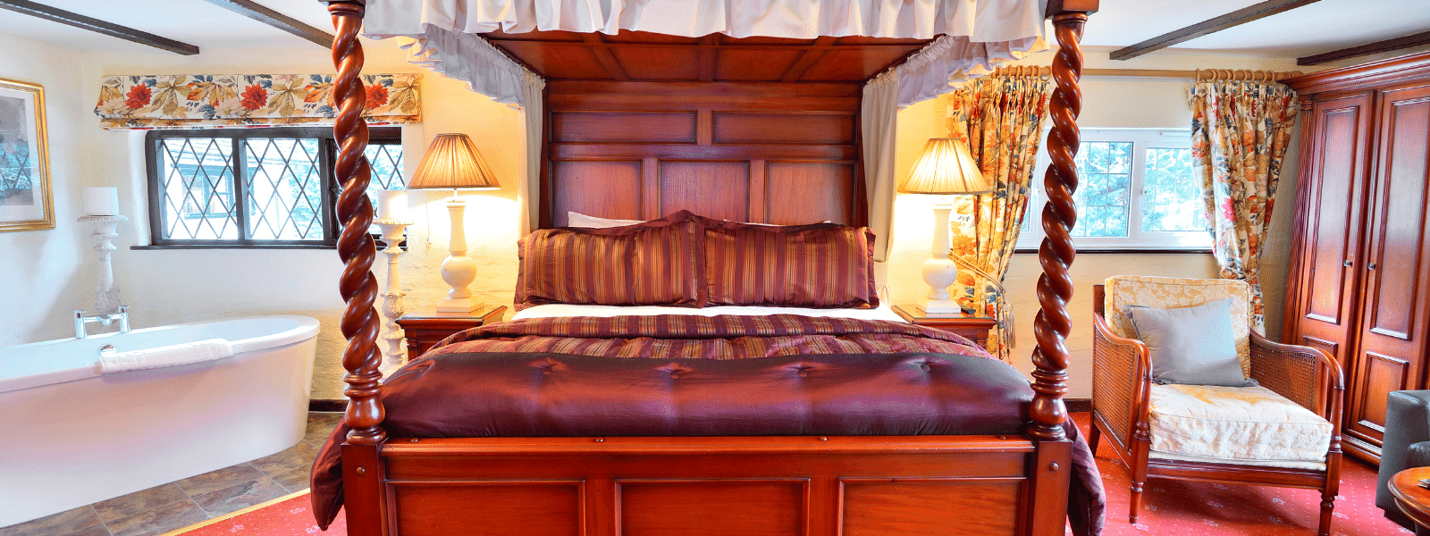 South Coast Inns | The Roundabout Hotel | We offer accommodation in 26 ...